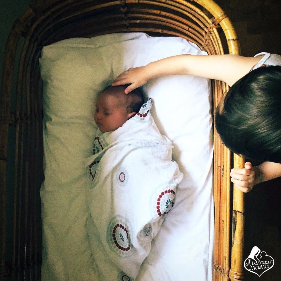 Пеленки, распашонки, бутылочки и смеси... Жить мамочкам не ... | Моя ...